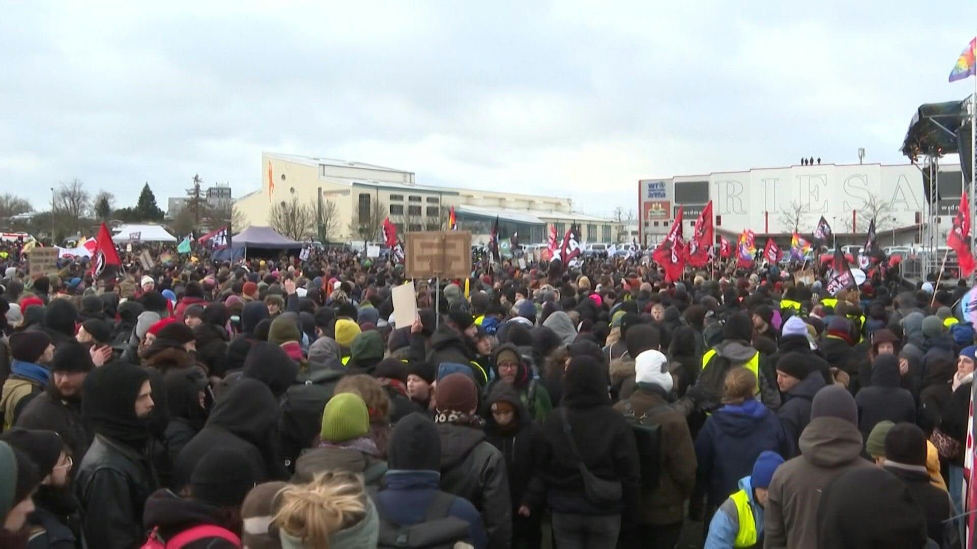 Thousands gather in Germany’s Riesa to protest against congress of far ...