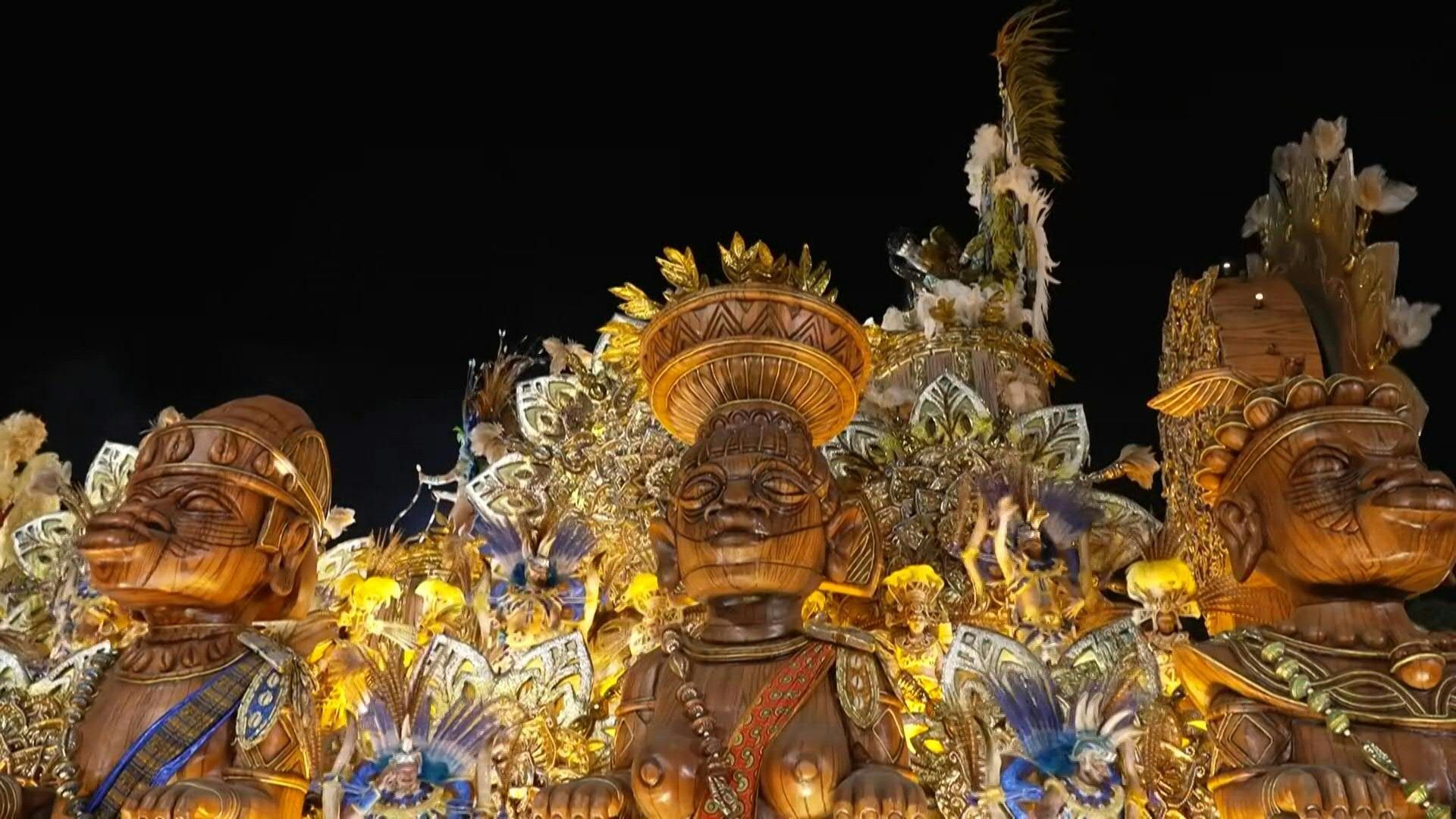 Second night of carnival celebrations in Rio