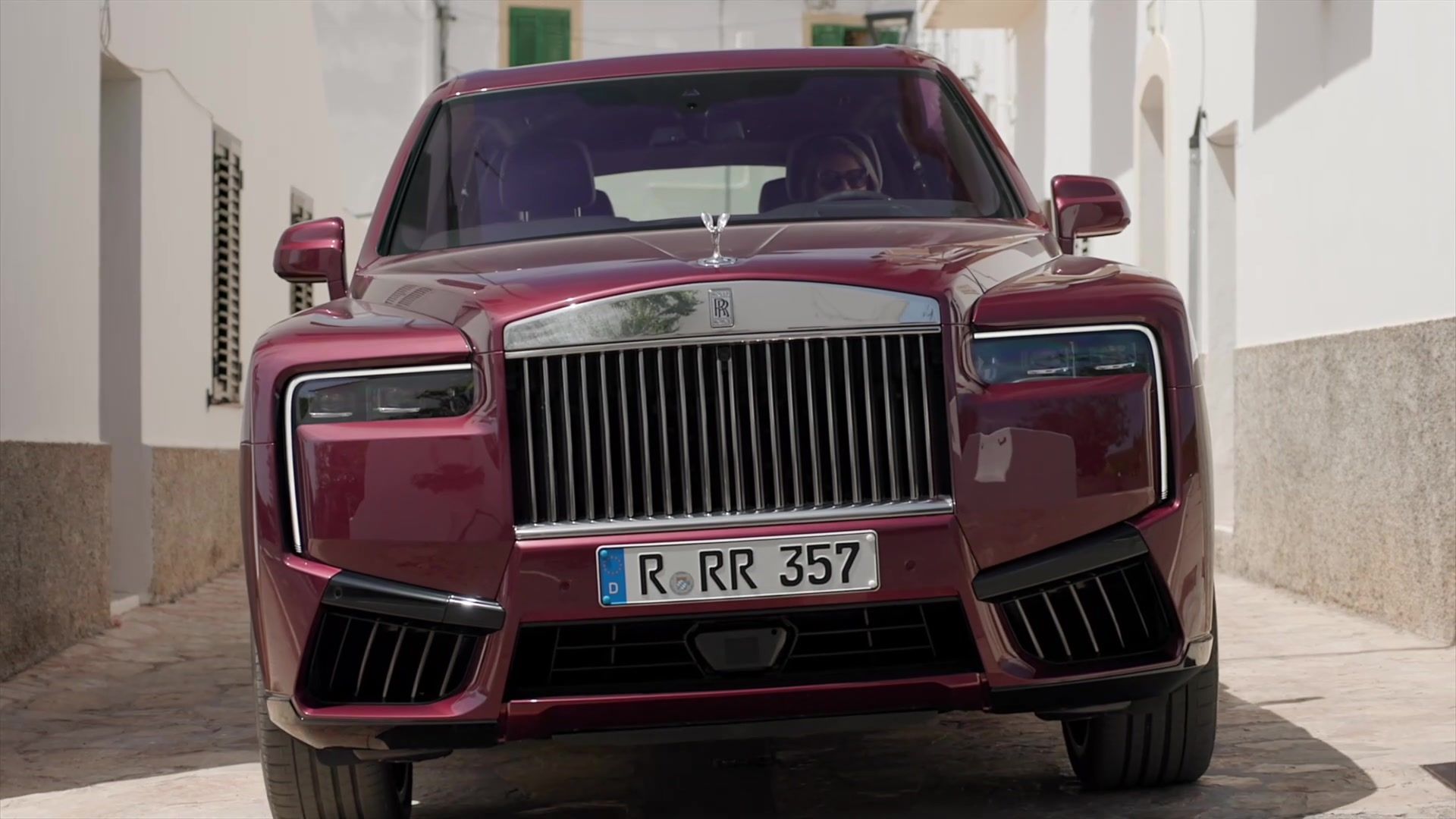 Rolls-Royce Cullinan Series II - 'Protagonist' finished in Scala Red ...
